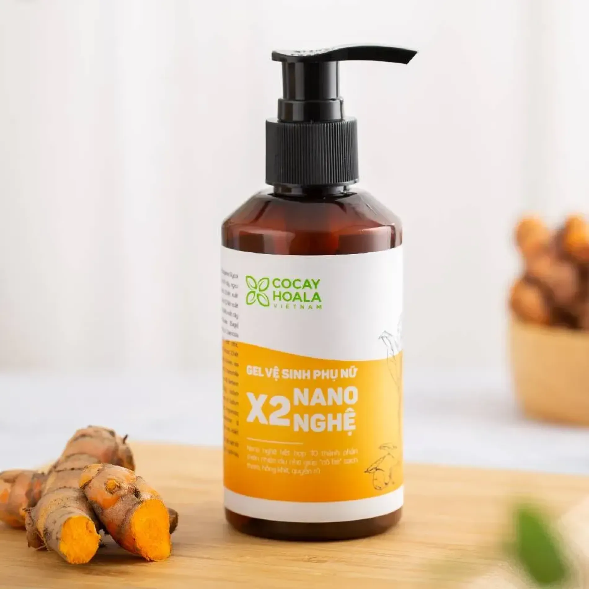 Dung Dịch Vệ Sinh Phụ Nữ Cocayhoala Turmeric X2 Nano Feminine Wash 150G