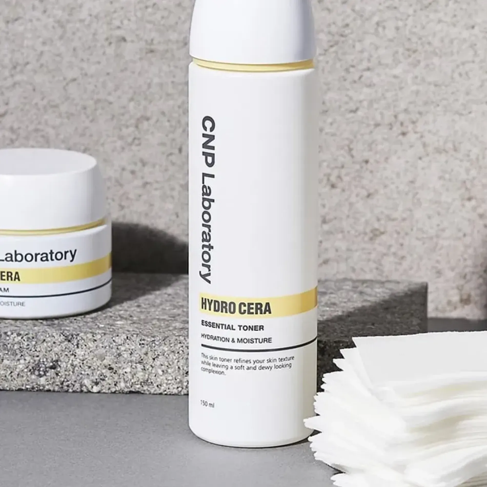 Nước Cân Bằng Dưỡng Ẩm Chuyên Sâu Cnp Laboratory Hydro Cera Essential ...