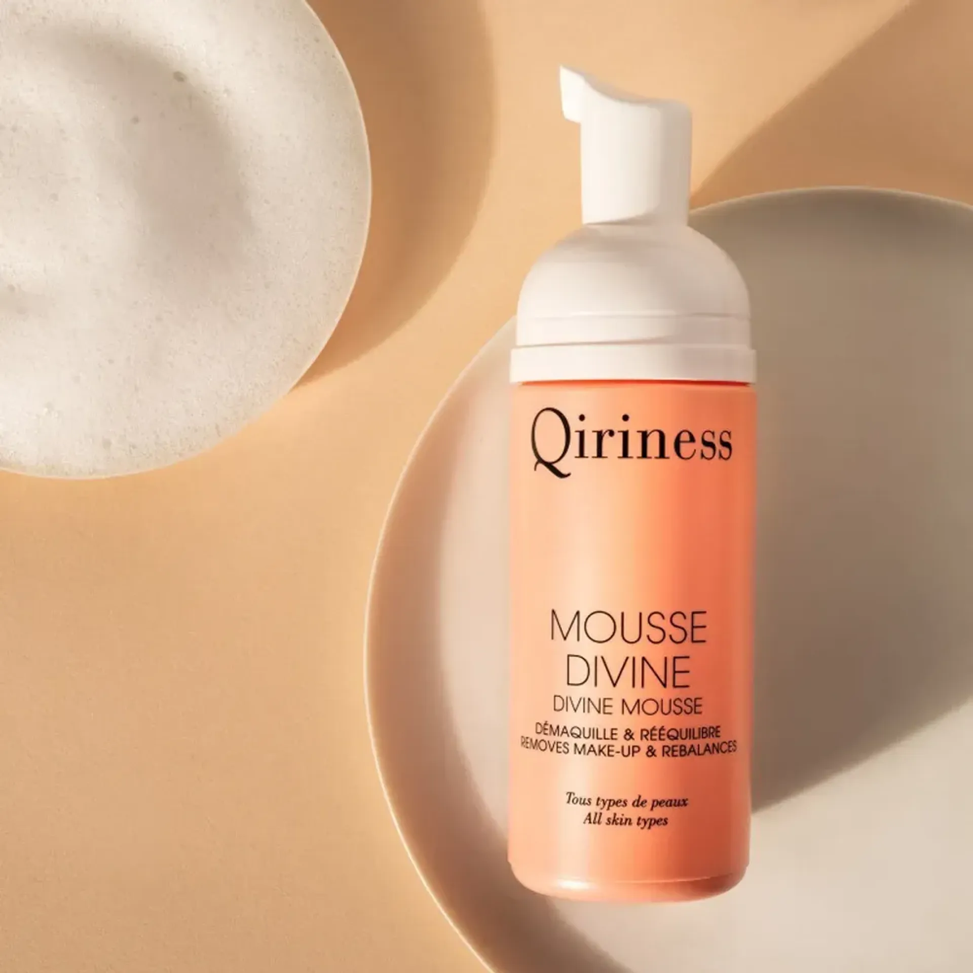 Bọt Rửa Mặt Dịu Nhẹ Kiềm Dầu Qiriness Divine Mousse 125ml