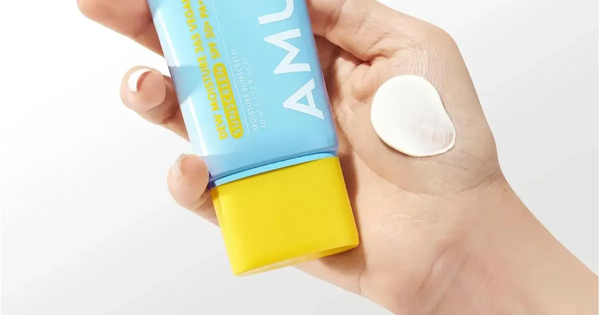 Kem Chống Nắng Thuần Chay Amuse Cấp Ẩm Dew Moisture 365 Vegan Sunscreen Spf50+ Pa++++ 40ml