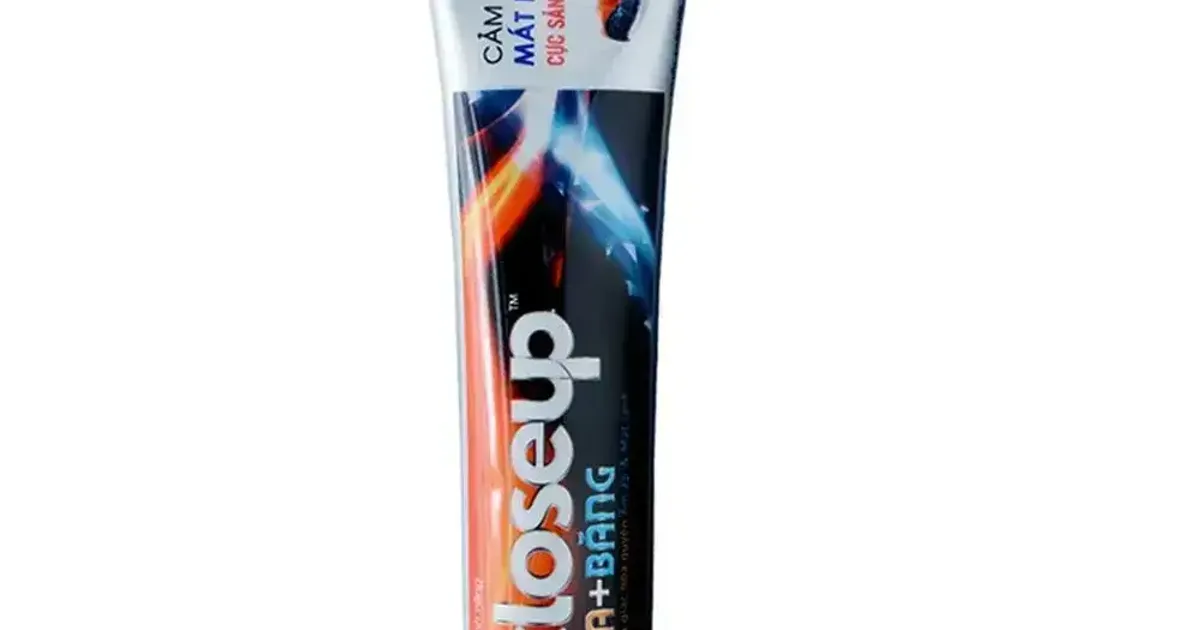 Kem Đánh Răng Lửa Băng Close Up Fire Freeze